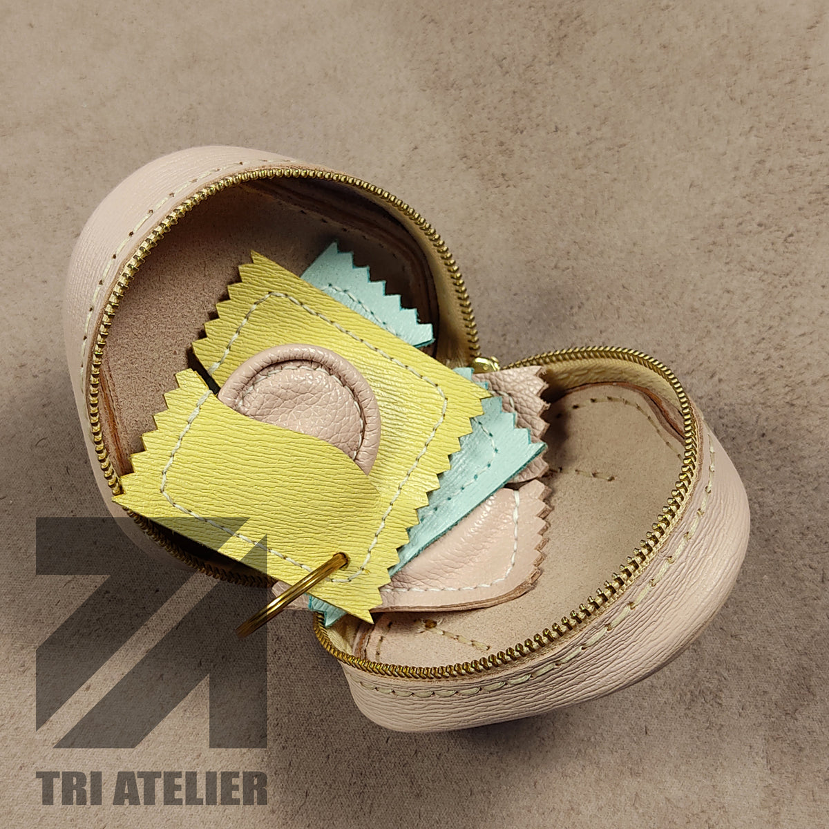 DIY leather coin purse with zipper - Onigiri zipper coin purse / coin ...